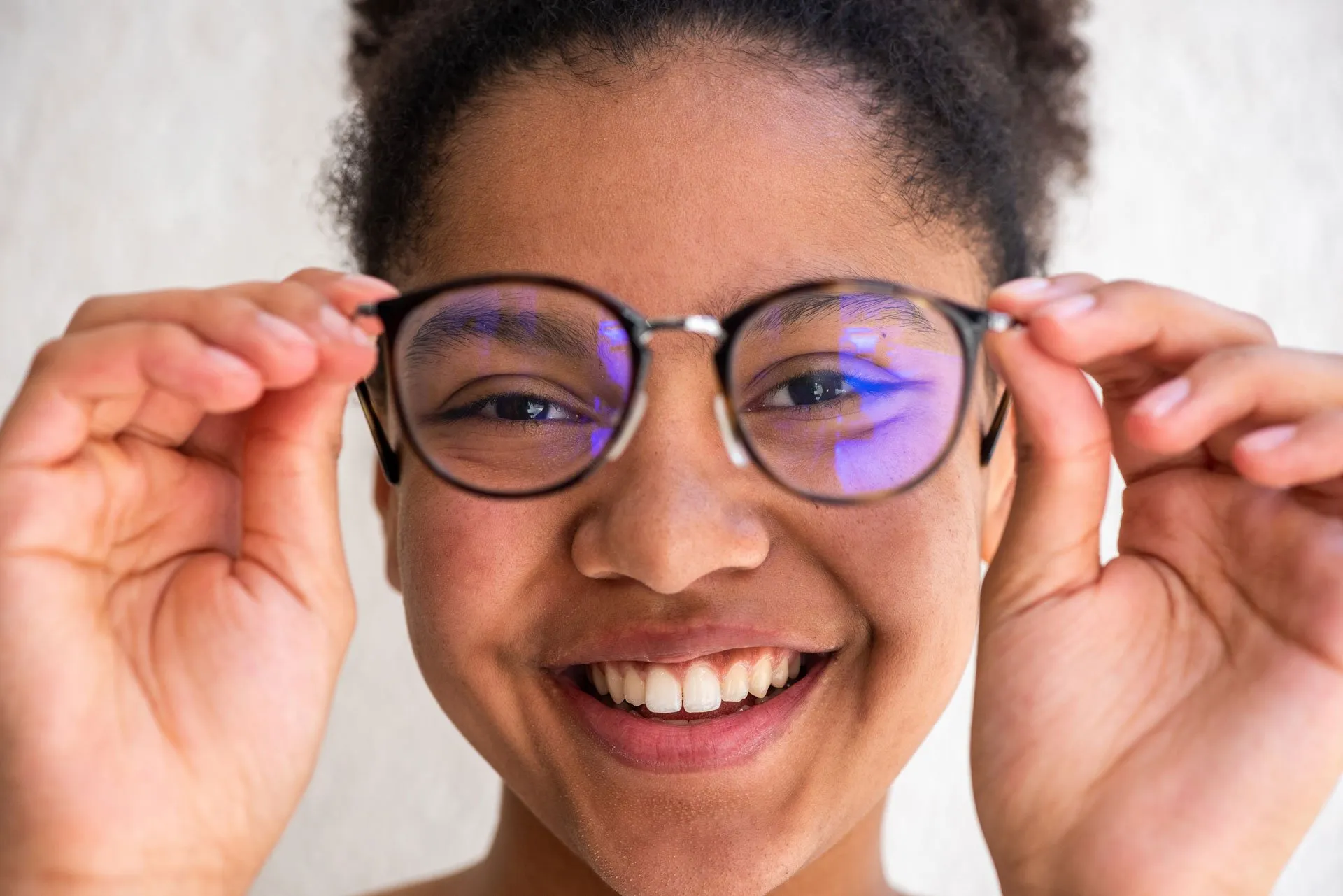 The First 48 Hours: What to Expect When Adjusting to New Glasses ...